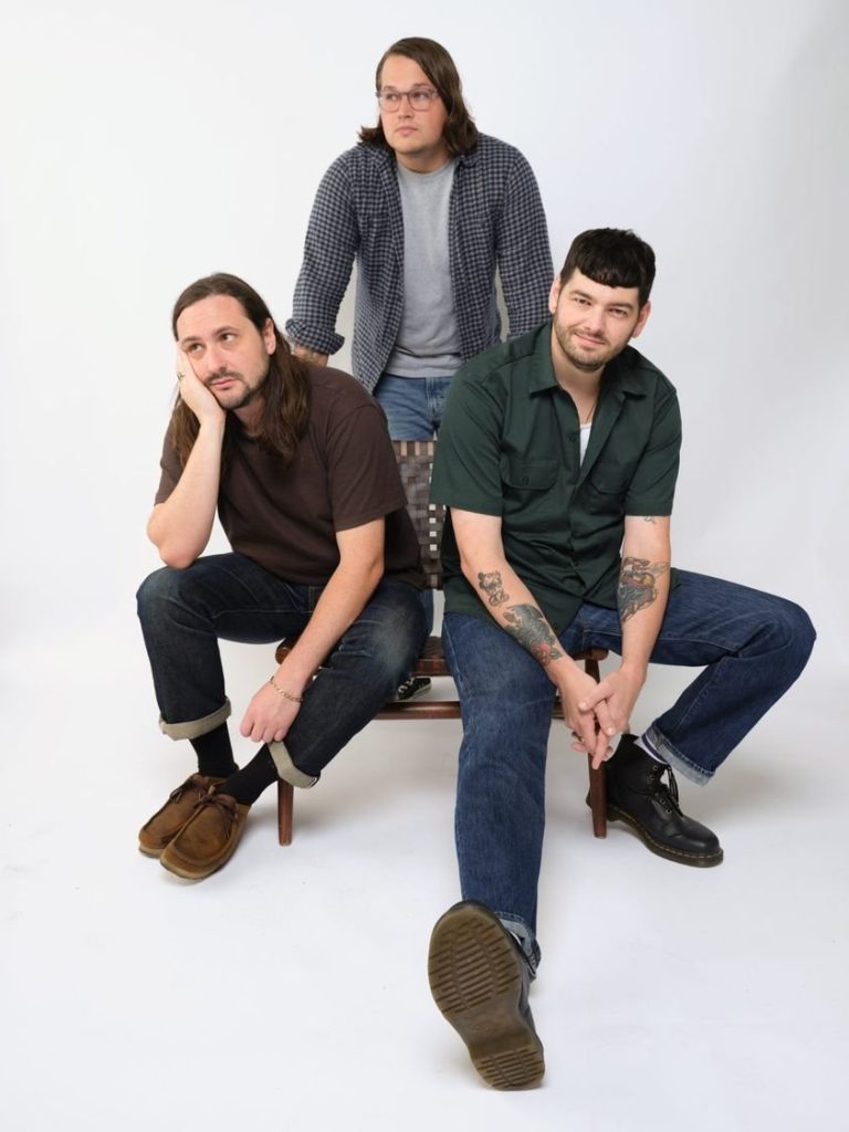 Webbed Wing、7月リリースのニュー・アルバムから新曲「Further」のミュージックビデオを公開! | PUNKLOID