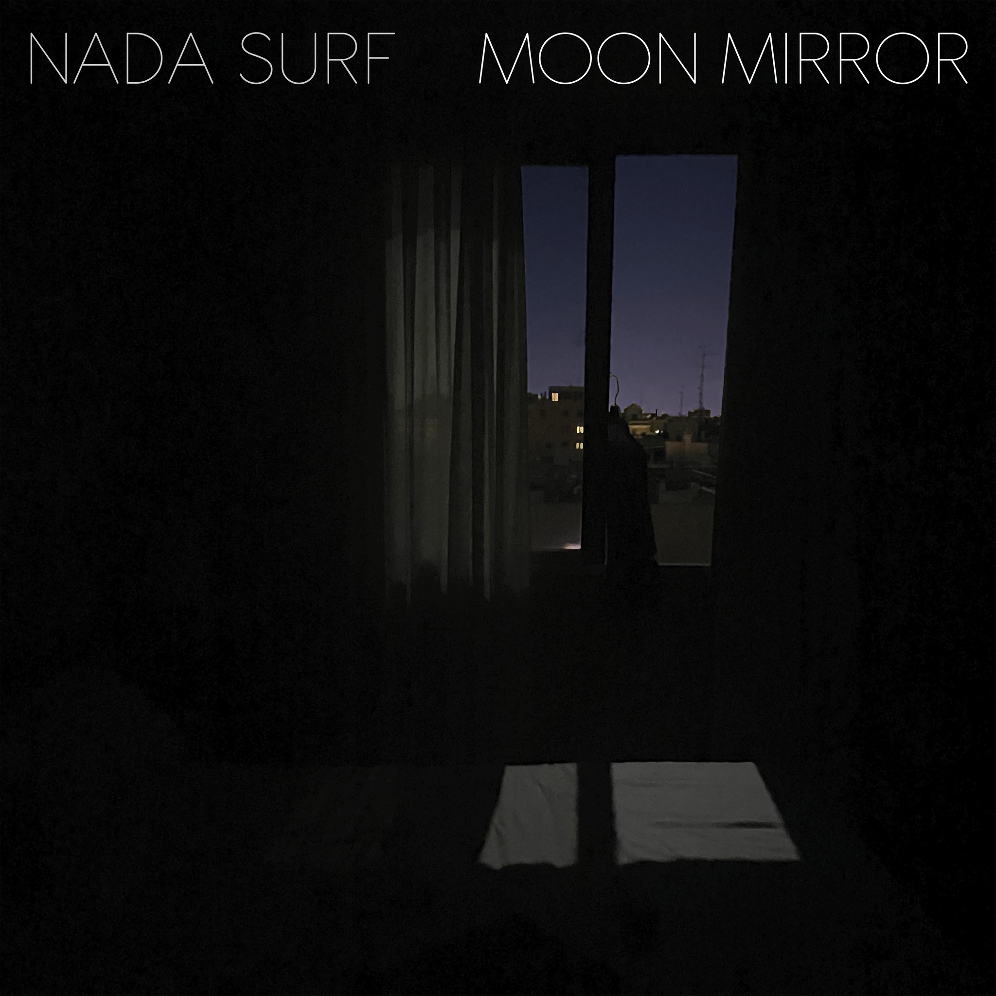デビュー30周年を迎えたロック・バンド"Nada Surf"、新作『Moon Mirror』リリース&収録曲「Second Skin」MV公開! | PUNKLOID